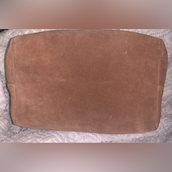 Banana Republic Factory | Bags | Banana Republic Suede Pieced Wing Tote ...